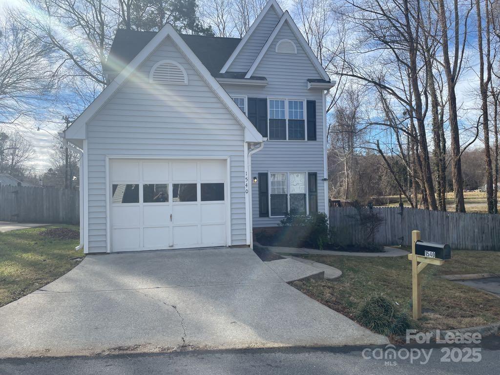 $1,725 - 3 Bed, 2 Bath Home - 1540 Lewisburg Pointe Drive, Clemmons, NC ...