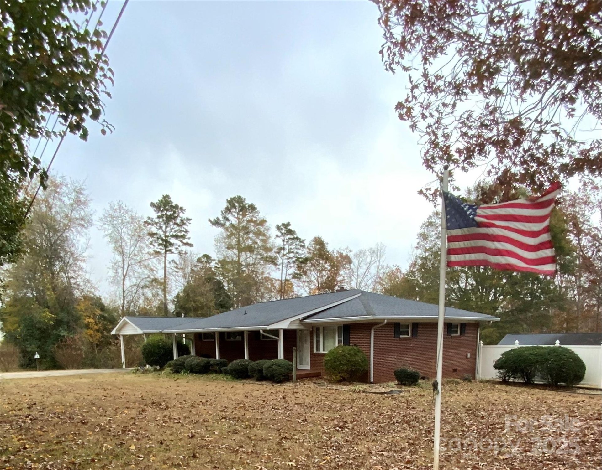 $319,900 - 3 Bed, 1 Bath Home - 167 E High Road, Bostic, NC 28018 | Palmetto Park Realty