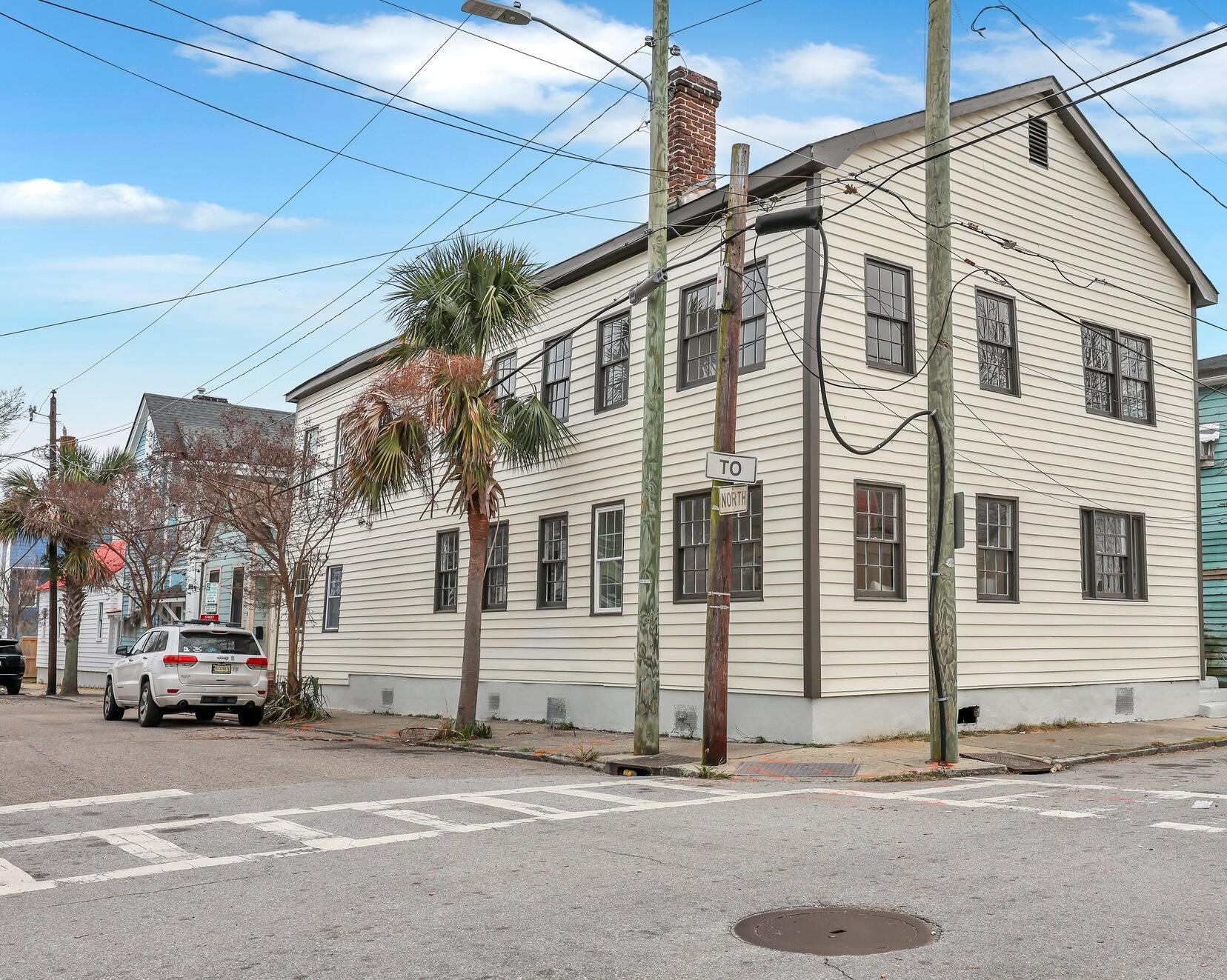 $3,000 - 2 Bed, 2 Bath Home - 90 Hanover Street B, Charleston, SC 29403 ...