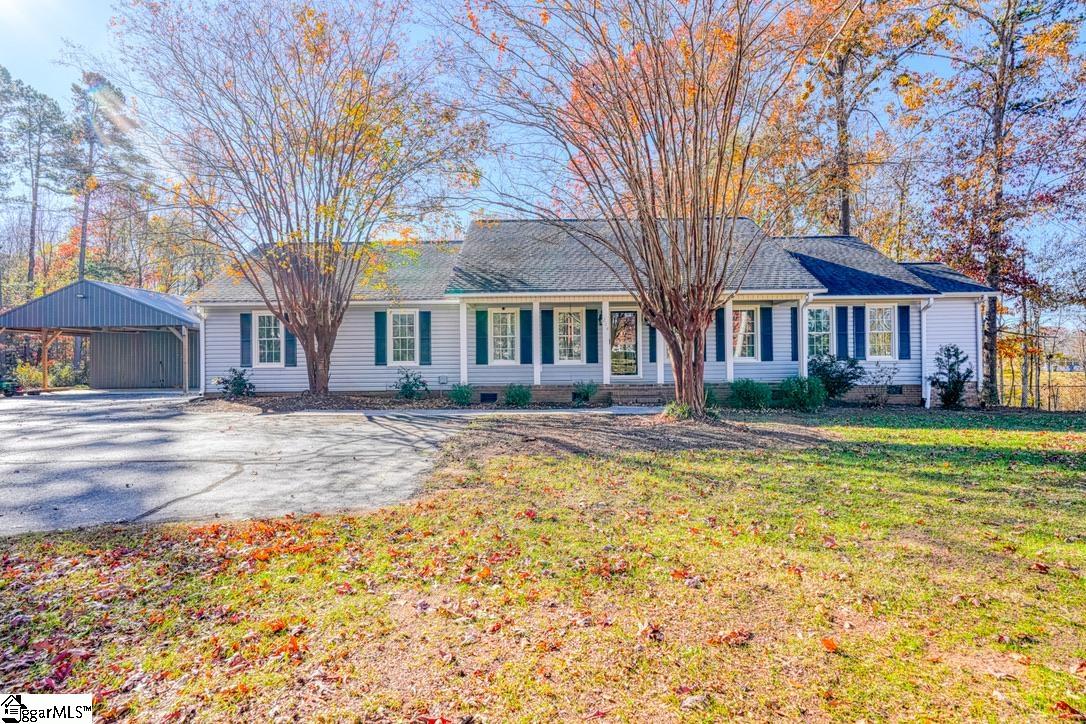 $525,000 - 3 Bed, 2 Bath Home - 214 Mason Drive, Inman, SC 29349 ...