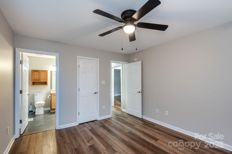 $299,900 - 3 Bed, 2 Bath Home - 263 Newberry Drive, Fletcher, NC 28732 | Palmetto Park Realty