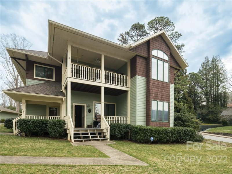 Lakeview Condominiums Real Estate | Black Mountain, SC