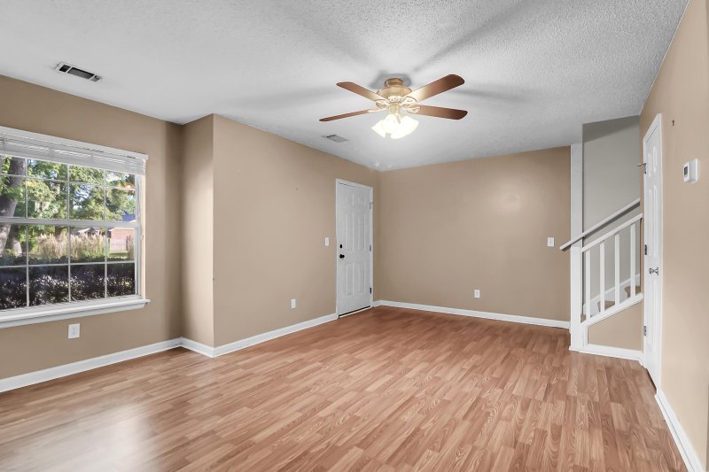 $399,500 - 3 Bed, 2 Bath Home - 1664 Hunters Run Drive, Mount Pleasant ...