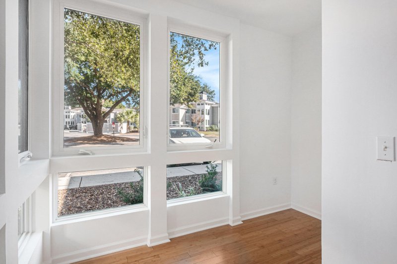 $370,000 - 2 Bed, 2 Bath Home - 272 Alexandra Drive 2, Mount Pleasant ...