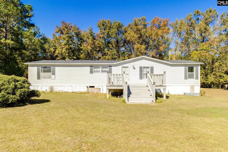 $225,000 - 3 Bed, 2 Bath Home - 340 Watts Hill, Elgin, SC 29045 | Palmetto Park Realty